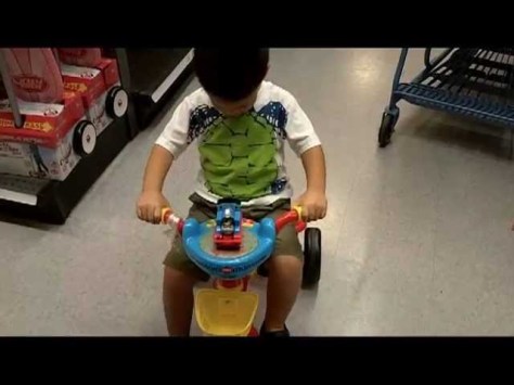 Thomas The Train Activity Fold N Go Tricycle Review | That Helpful Dad